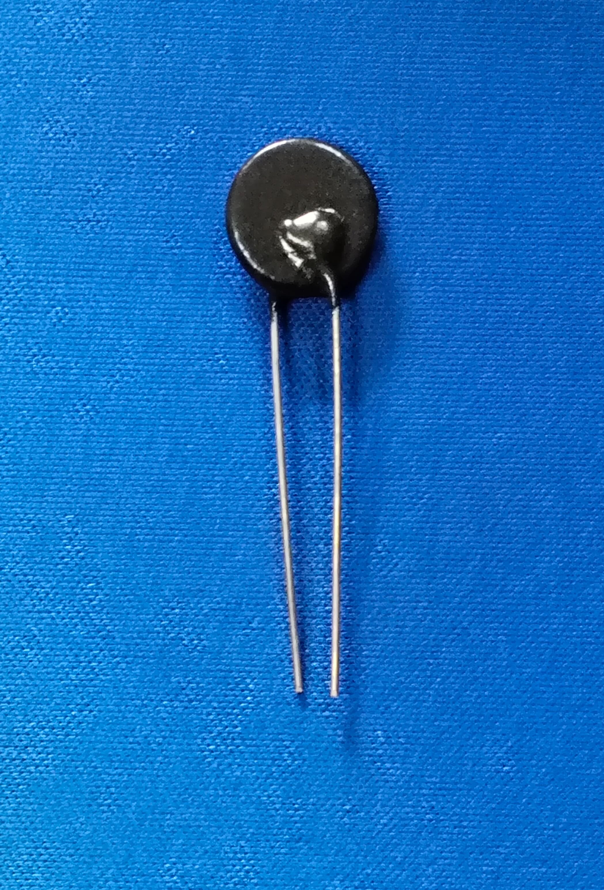 5 Ohm NTC thermistor 5E temperature sensor ETA2210 – EMERGING TECHNOLOGIES
