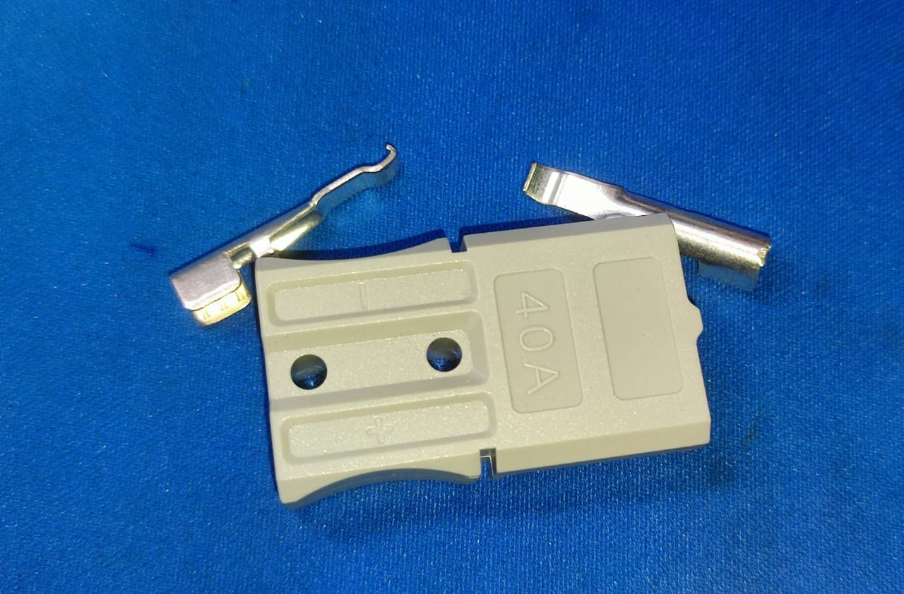 SB40 Anderson Power Connector 40A ET711171 – EMERGING TECHNOLOGIES