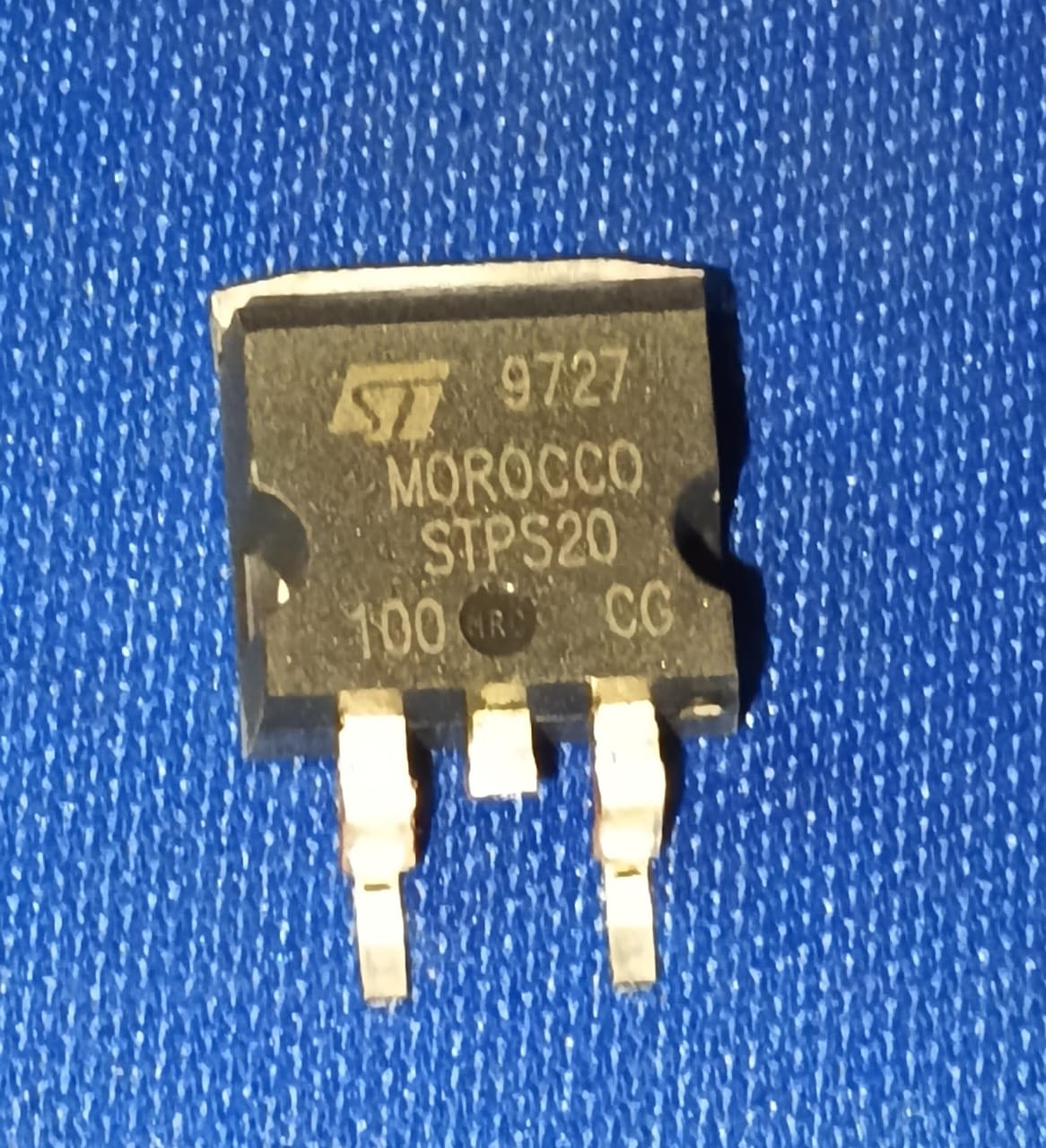 STPS20100CG ST TO263 / D2PAK SMD Schottky Diode 100V 20A 20100 ETA1610 ...
