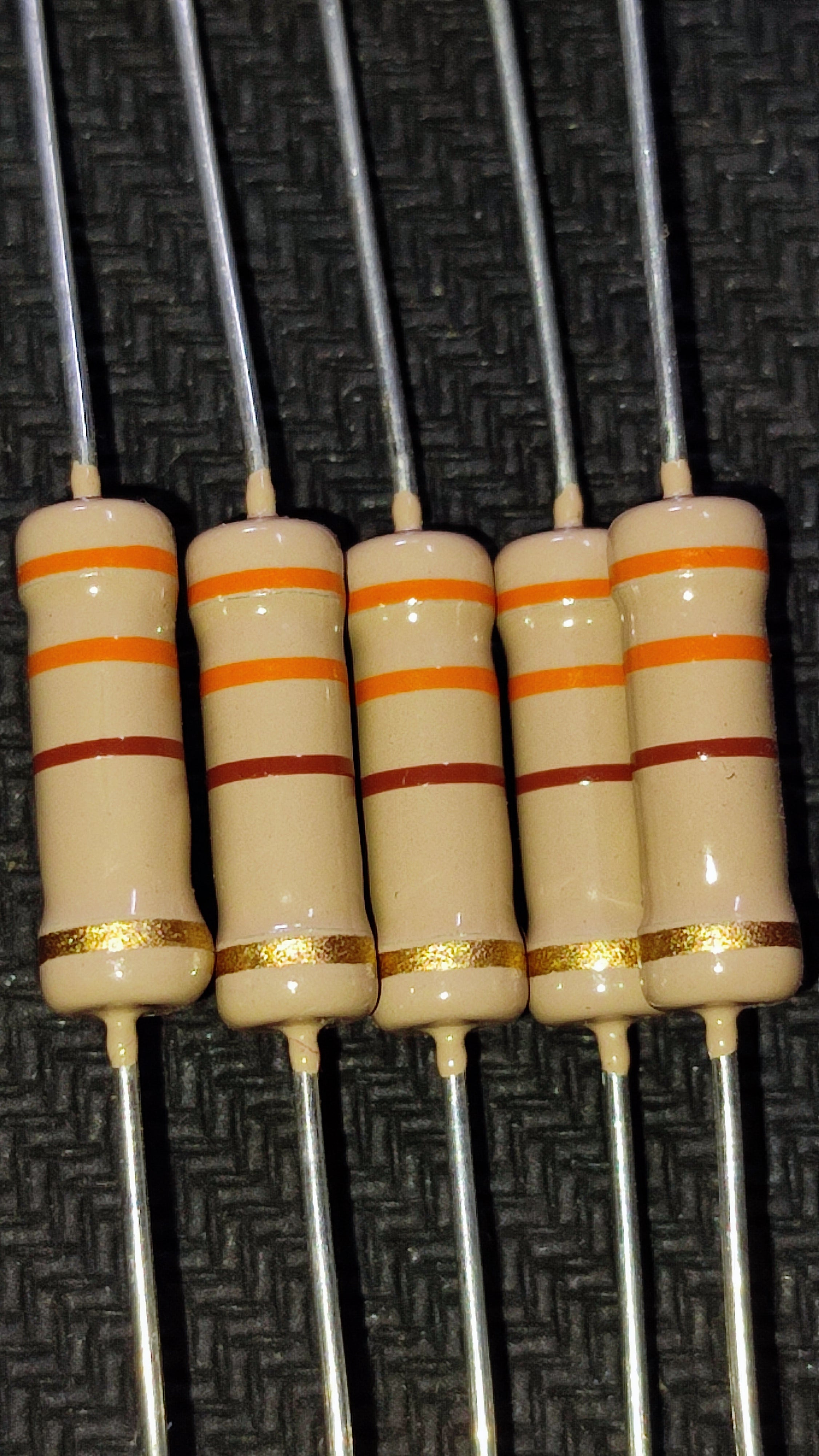 330 OHM 2W RESISTOR CFR 5% 330E 330R ET10026 – EMERGING TECHNOLOGIES