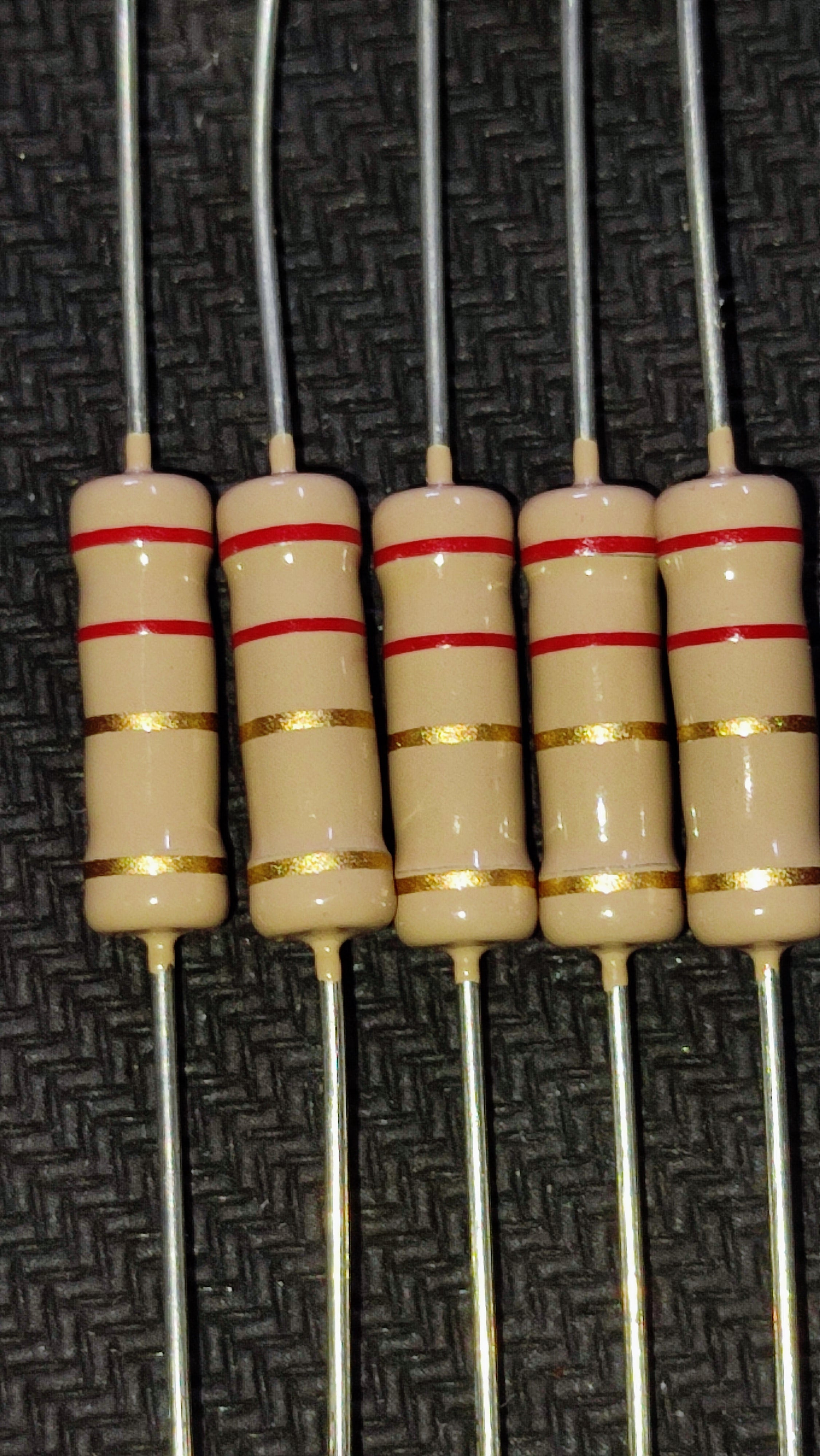 2.2 ohm 2W RESISTOR CFR TOLERANCE 5% 2E2 ET10524 – EMERGING TECHNOLOGIES
